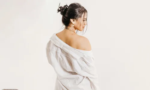 Fashion Forward: Mastering the Art of Button-Up Shirt Styling