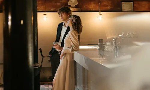 First Date Outfit Ideas: Dress to Impress and Feel Your Best